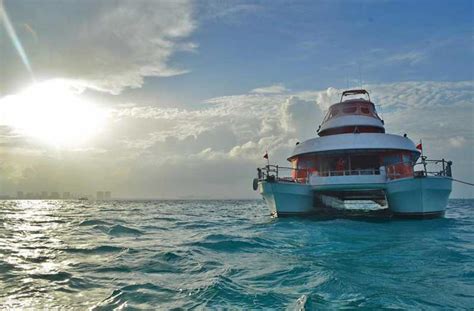 Cancún Crucero De Un Día En Catamarán A Isla Mujeres Getyourguide