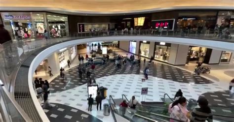 Del Amo Mall Starts New Chaperone Policy For Teens Fox 11 Los Angeles