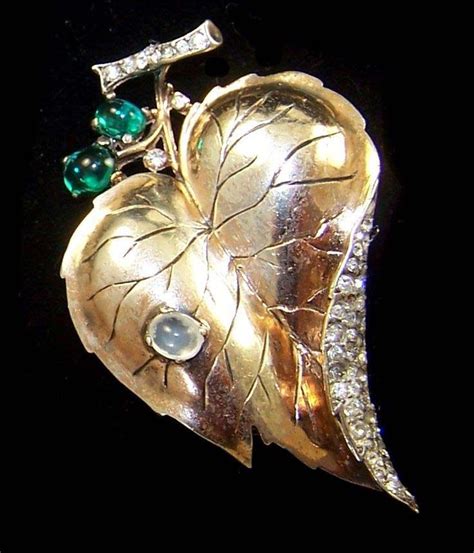 Украшения, которые вдохновляют | Jewellery design sketches, Trifari ...