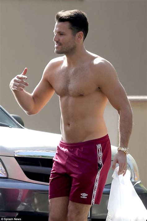Shirtless Mark Wright Steps Out In Los Angeles Daily Mail Online