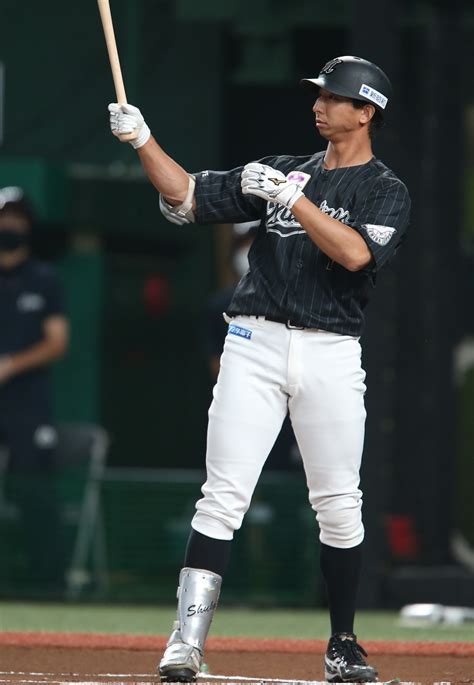 ロッテ・福田秀平 右肩甲骨の亀裂骨折から復帰／離脱者たちの現状 野球コラム 週刊ベースボールonline