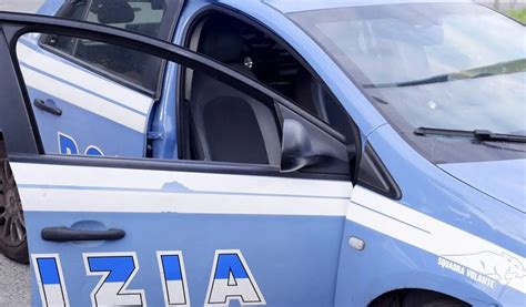 Orrore A Biella Donna Violentata Per Ore Davanti Al Figlio Di 4 Anni