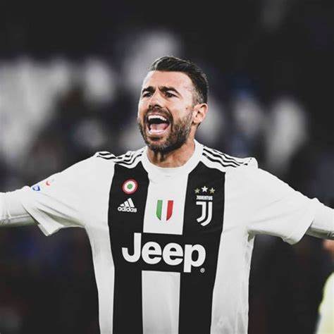 Addio Al Calcio Di Barzagli Il Saluto Di Due Campioni Webmagazine24