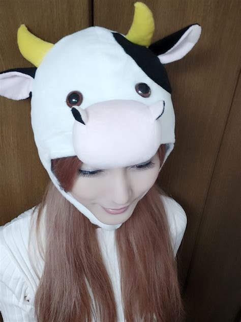 Chulin Nakazawa Looking Silly With Ox Cosplay Tran Selfies