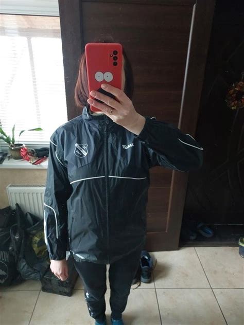 Дождевик ветровка — цена 200 грн в каталоге Дождевики Купить женские вещи по доступной цене на