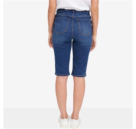 Diane Gilman Crystal Embellished Pull On Bermuda Short Tscca