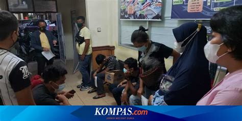 Polisi Remaja Aksi Standing Motor Pakai Celana Dalam Ternyata Hanya