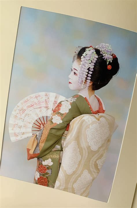 福圓美里 On Twitter 舞妓さんが15歳から20歳くらいの方だと知らず、当時しっかりアラサーだったのに堂々と撮ってしまった😳 Twitter