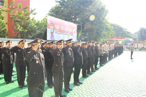 Polres Metro Jakarta Barat Laksanakan Upacara Peringatan Hari Bela Negara Ke 75 Kobarkan Bela