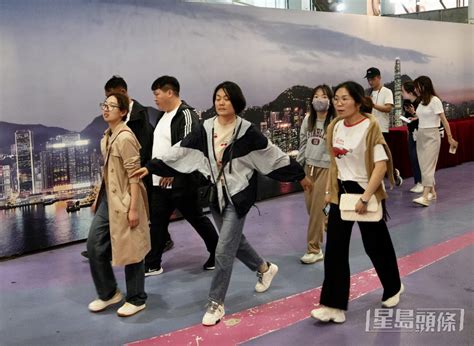 内地团试行海上用餐 业界︰对维港游行程反应正面 星岛日报