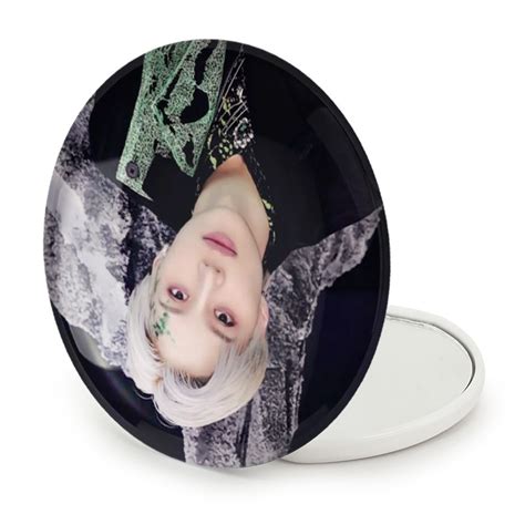 قیمت و خرید آینه جیبی خندالو طرح تمین گروه شاینی مدل تاشو کد 21321