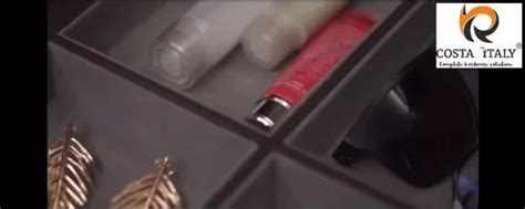 Rectangular Polished Wooden Wardrobe Classification Box For Wadrobe At