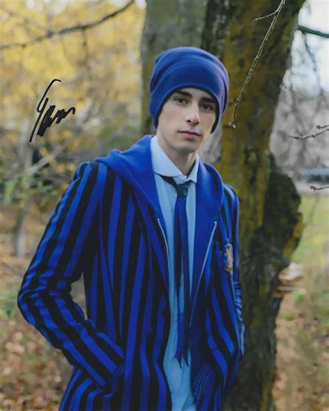 Georgie Farmer Signed In Black Wednesday Showmasters Comic Con