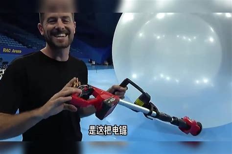 外国奇葩测试随机道具击打巨大气球打破最多气球的竟然是 气球 测试 道具