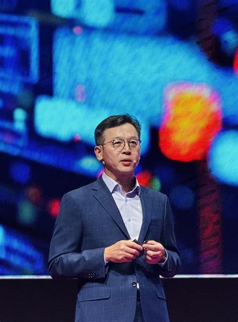 김주선 Sk하이닉스 사장 9월 말 Hbm3e 12단 양산최고 성능 Gddr7도 마무리 단계” 이투데이