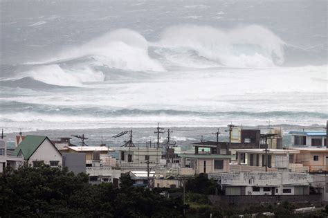 Japan Braces For Powerful Typhoon Vongfong Wsj