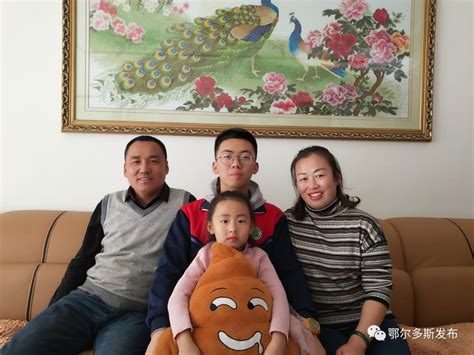 文明家庭风采展丨黄文彪家庭：做文明家庭 树时代新风澎湃号·政务澎湃新闻 The Paper