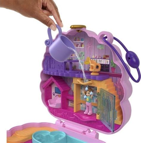 Polly Pocket Groom And Glam Poodle Compact Playpolis Uk