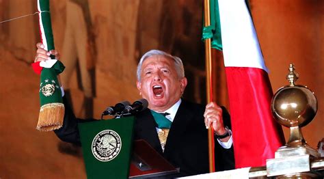 López Obrador Oficia El Grito De Independencia De México ¡muera El