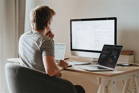 7 Tips To Stay Productive While Working From Home Noteworthy