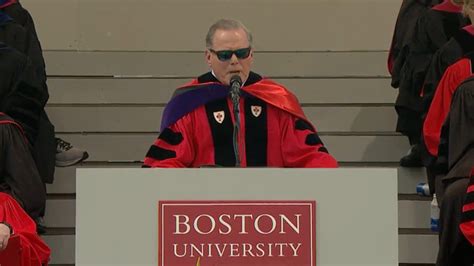El Ceo De Warner Bros David Zaslav Abucheado En La Graduación De La