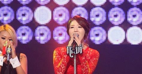 [포토] 나비 섹시한 옆트임 스커트