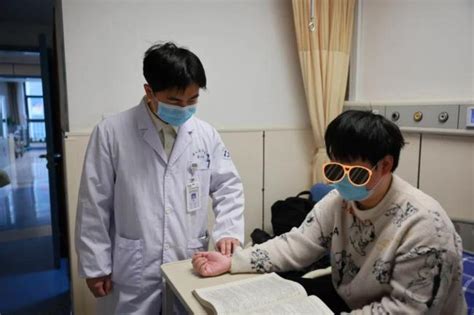 18岁男孩确诊糖尿病 酮症酸中毒险致命中华网