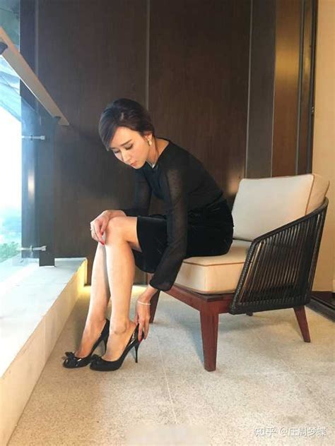 胡静在嫁入马来西亚豪门后的婚姻状态怎么样？ 知乎