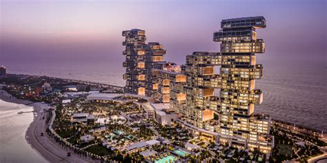 쌍용건설 두바이 특급호텔 아틀란티스 더 로열 완공 수영장만 94개