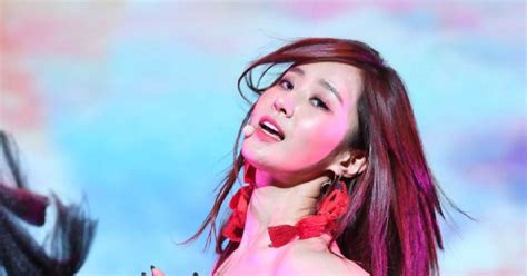 [포토] 소녀시대 유리는 잊어라 솔로 유리의 파격 섹시