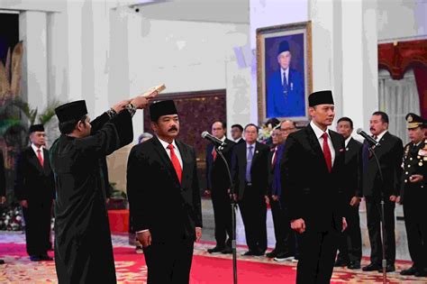 Presiden Joko Widodo Lantik Agus Harimurti Yudhoyono Sebagai Menteri