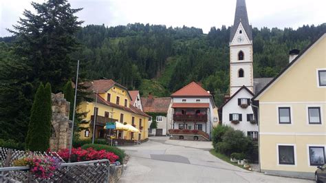 Hirschenwirt Prices And Guest House Reviews Schoeder Austria