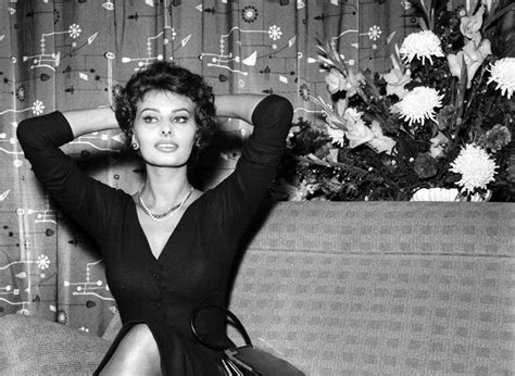 Sophia Loren La Diva Senza Età Compie Gli Anni Che Mistero