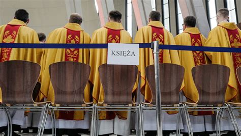 W Sosnowcu szukają kandydatów na księży Wiemy jakie warunki trzeba