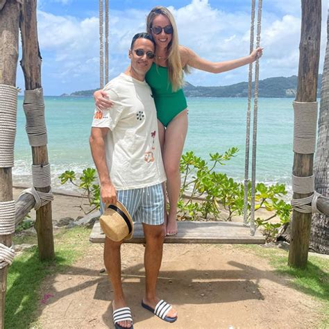 עפנו על בגד הים של קטיה בירח הדבש בתאילנד Fashion Forward אופנה