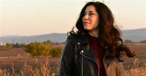 If You Recognize These 9 Signs You Probably Grew Up In A Lower Middle