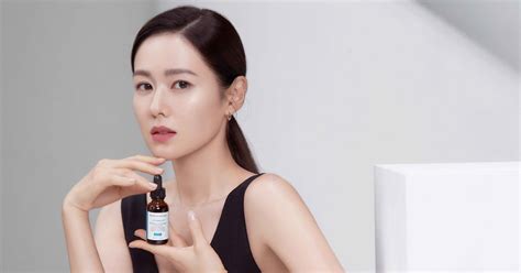 컴백앞둔 손예진 근황 공개 뷰티 화보서 방부제 미모 인증