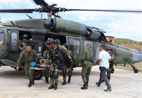 Un Soldado Asesinado Y Otro Más Herido Tras Combates Entre El Ejército