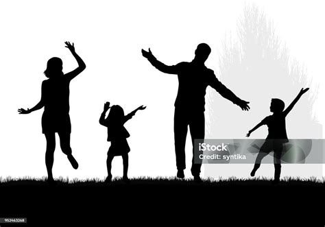 Ilustración De Familia Siluetas En La Naturaleza Y Más Vectores Libres