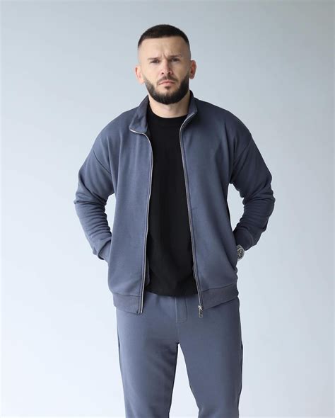 ️БАЗОВИЙ ЧОЛОВІЧИЙ ОДЯГ ️ Замшевий БОМБЕР ️ Чудово підійде під джинси брюки або навіть