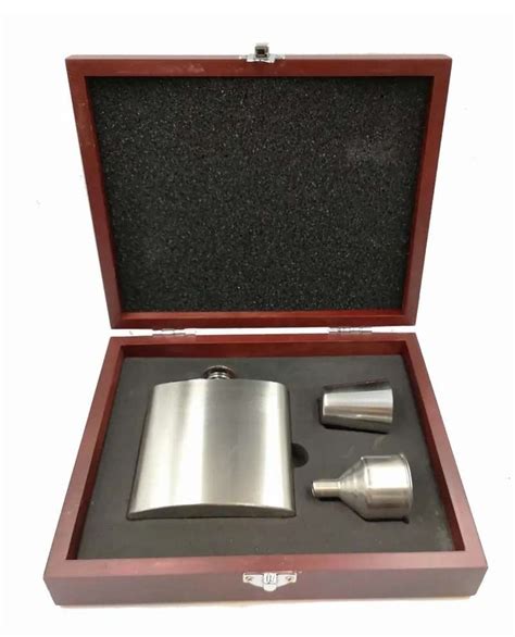 Armed Forces Engraved 6oz Hip Flask Set In Wooden Case Flask Set Hip