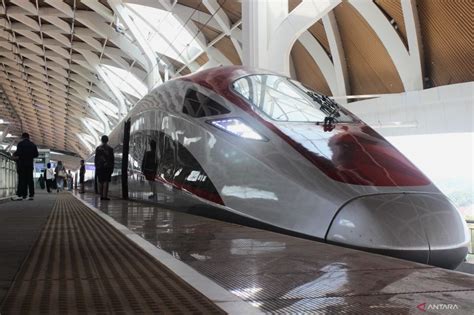 Whoosh Fast Train Carries Record Breaking Number Of Passengers Antara