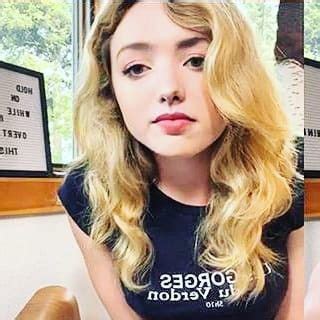 Pin De Edgar Cuevas Zarate Em Peyton List