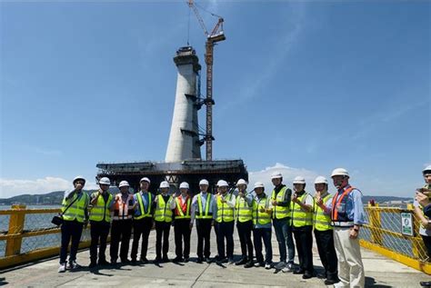 侯友宜、卓榮泰視察淡江大橋 力拚2025年完工 生活 中時