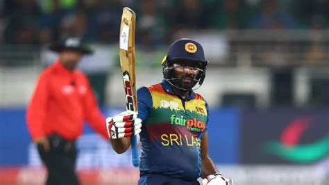 භානුක රාජපක්ෂ කලකට පසු යළි ලකුණු අතරට විශිෂ්ඨ ඉනිමක් Today News Lk