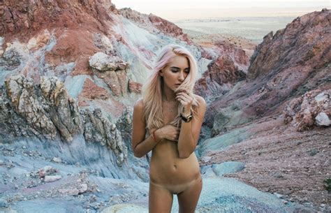 Naked Phoenix Cotner Added 07 19 2016 By Diedrebolton