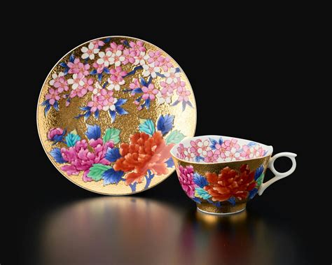 金彩桜牡丹絵 珈琲碗 金龍窯 有田焼工芸美術品窯元