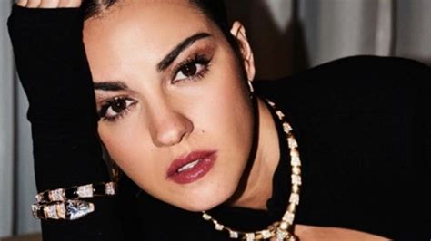 Maite Perroni Muestra Por Primera Vez Su Pancita De Embarazo En Portada