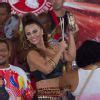 Viviane Araújo samba e toca tamborim de shortinho e top no Salgueiro Veja vídeo Purepeople