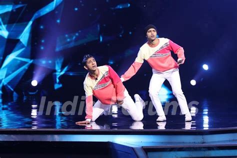 Remo And Team Grace The Indias Best Dancer Stage As Guests Photo 494416